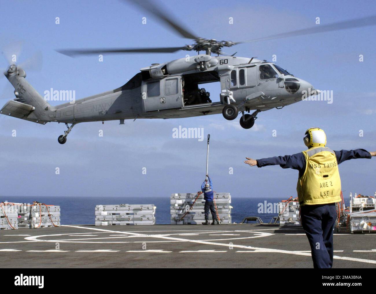 Uss camden aoe 2 hi-res stock photography and images - Alamy