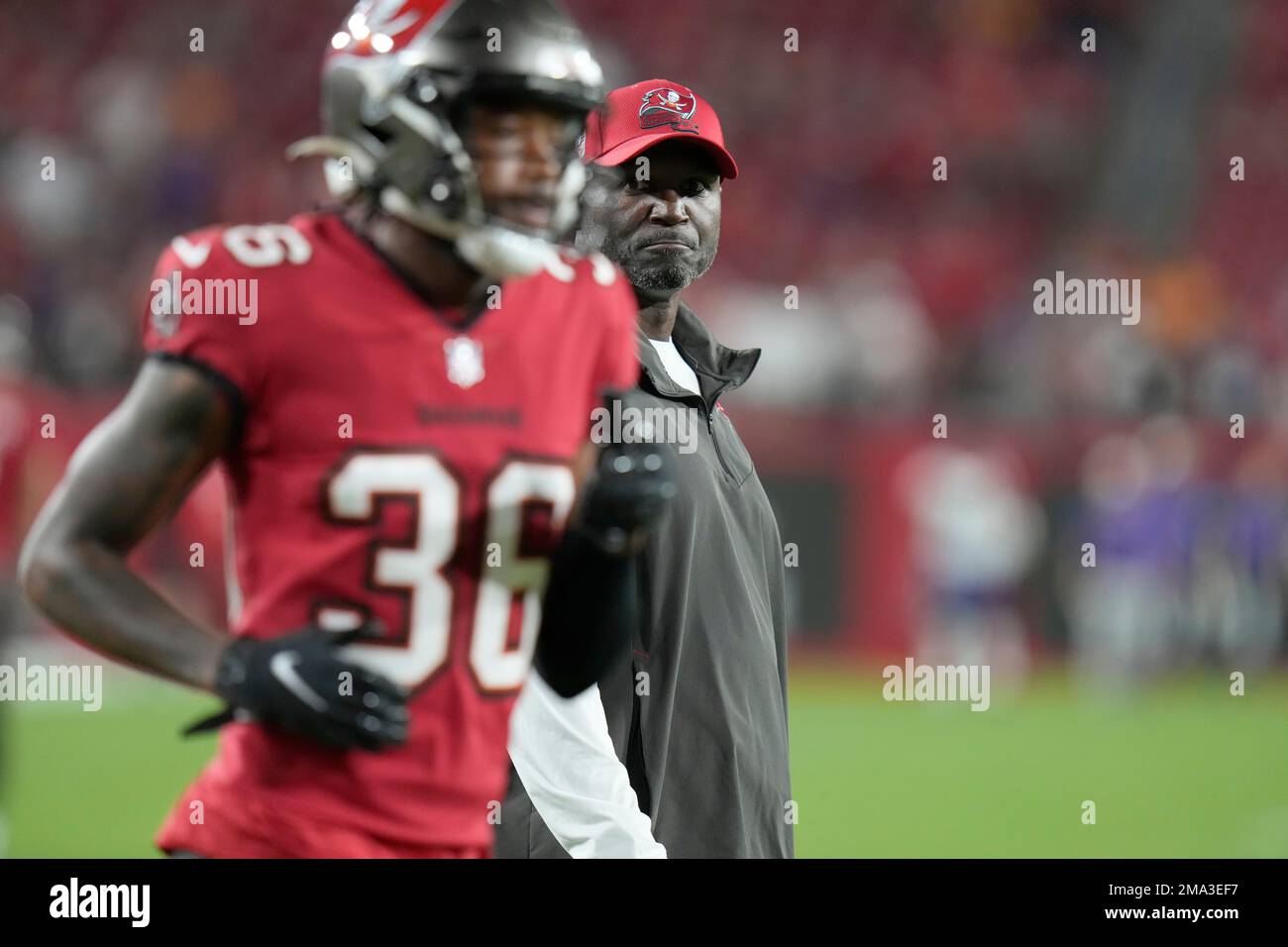 Tampa Bay Buccaneers head coach Todd Bowles watches teams warm up ...