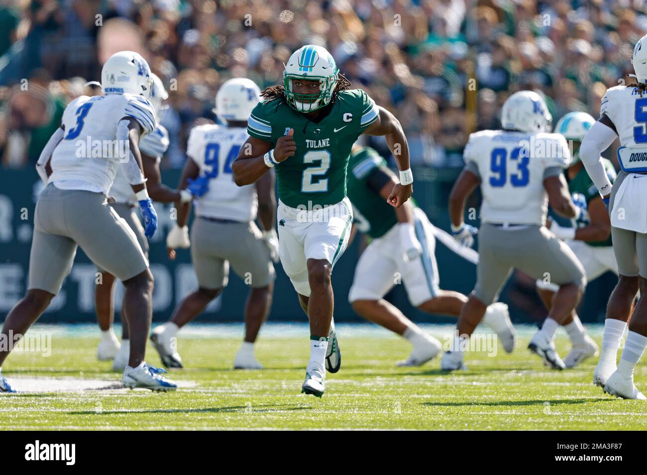 Tulane linebacker Dorian Williams (2) during the first half of an NCAA ...