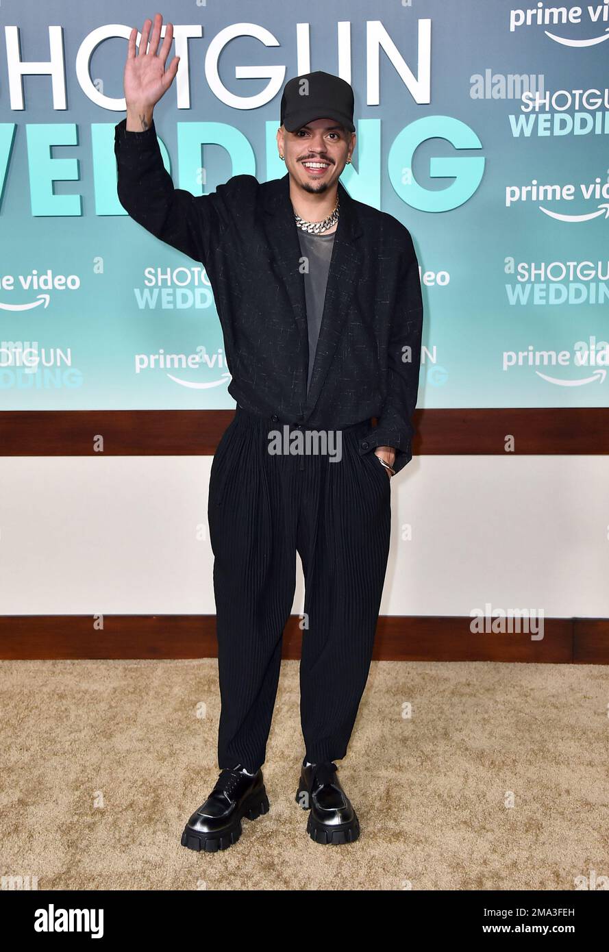 Evan Ross arrives at the premiere of "Shotgun Wedding," Wednesday, 18 ...