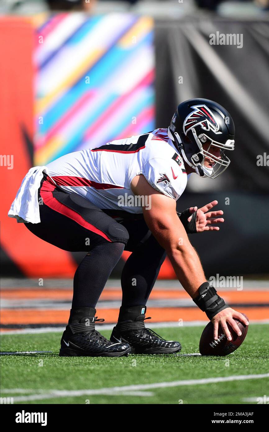 Atlanta Falcons center Drew Dalman (67) warms up before an NFL football ...