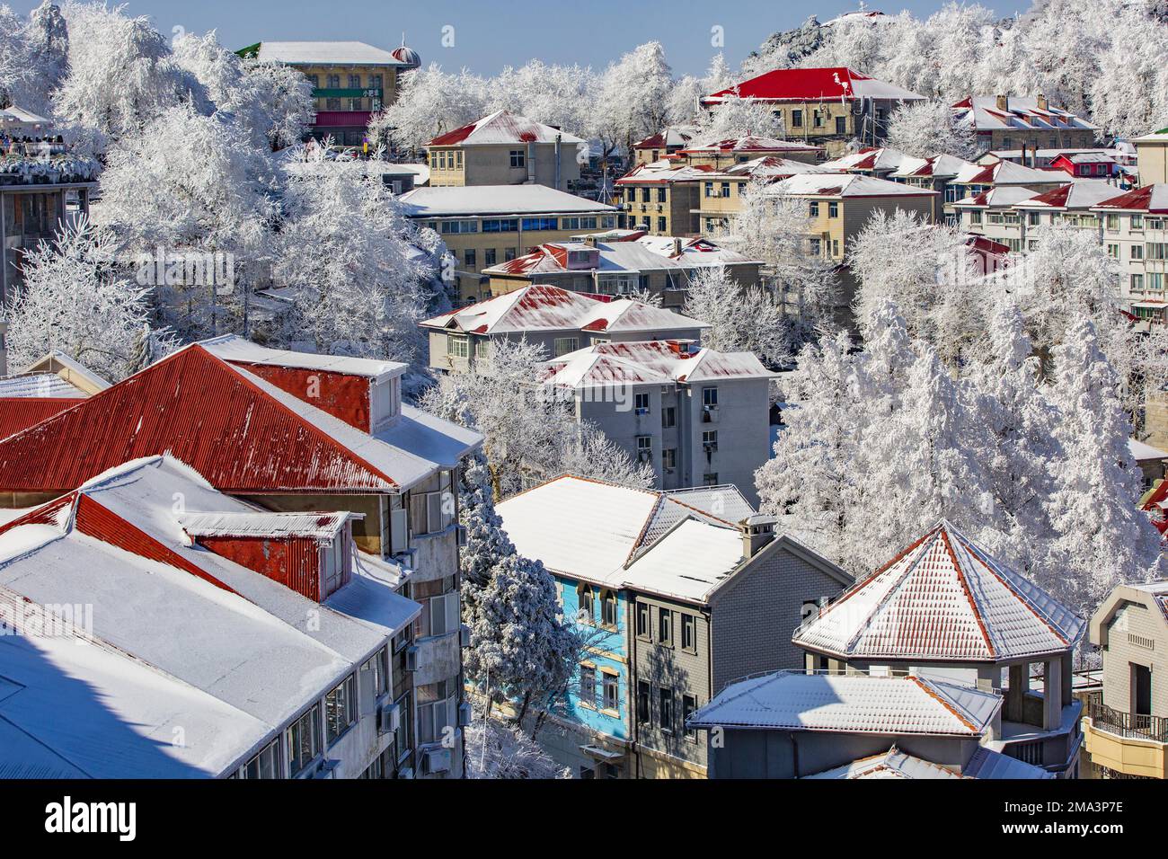 Snow scenery of Mount Lu Scenic Area in Lushan City, east China's ...