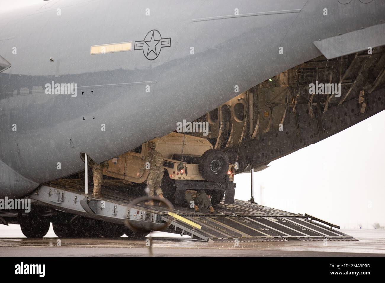 U.S. Army Soldiers, assigned to Bravo Battery, 1st Battalion, 14th ...