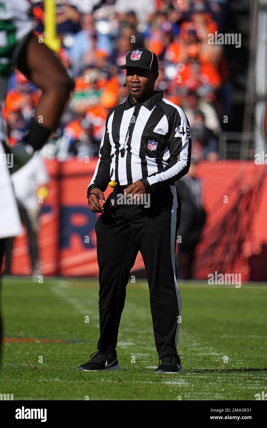 side judge Jimmy Buchanan (86) during the Denver Broncos v the New York ...