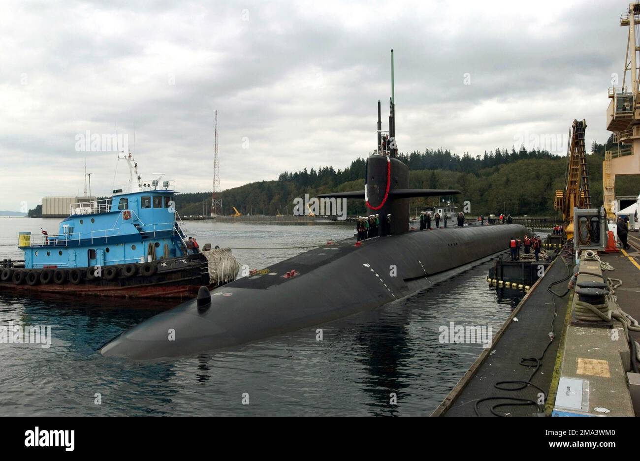 Us ohio class submarine hi-res stock photography and images - Alamy