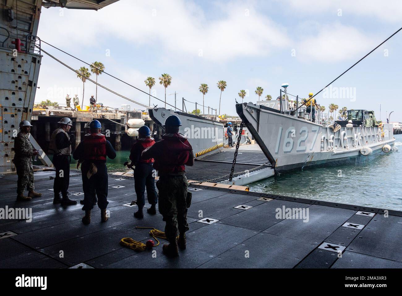 Stern gate marriage hi-res stock photography and images - Alamy