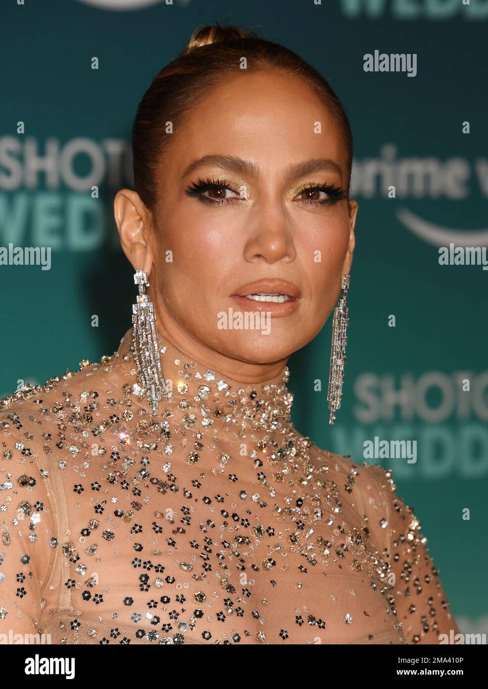 HOLLYWOOD, CA - JANUARY 18: Jennifer Lopez attends the Los Angeles ...