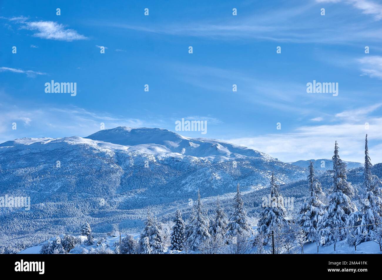 Beautiful and relaxing winter snowy landscape Stock Photo - Alamy