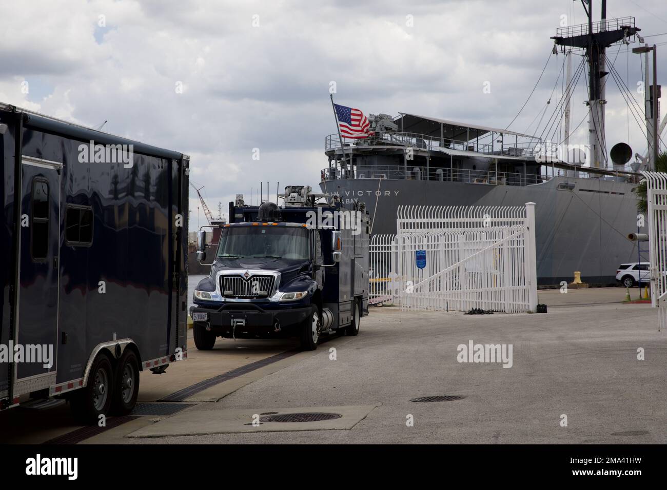 Tennessee Army National Guard 45th WMD-CST team arrives at U.S.S ...