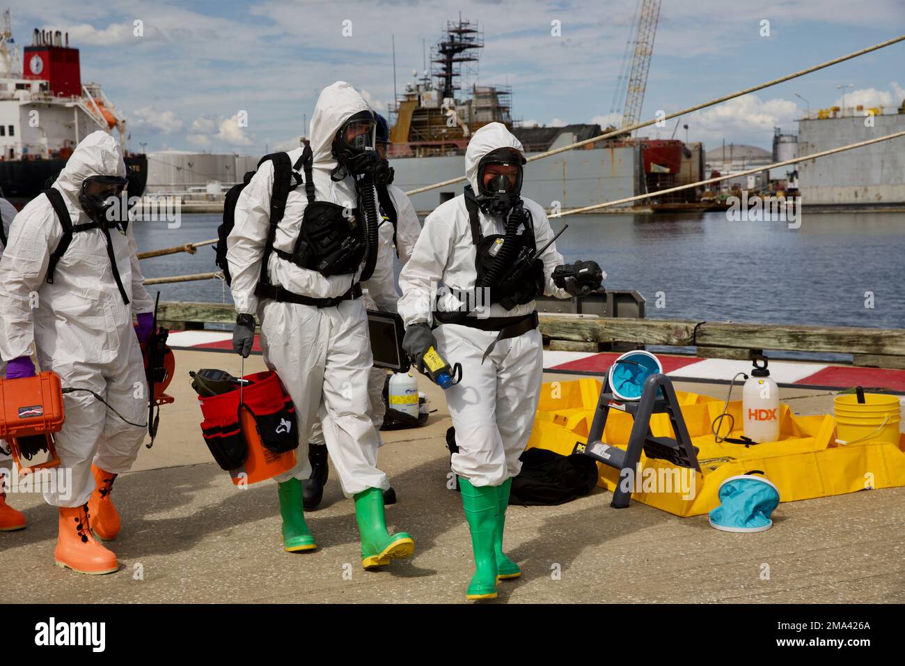Members of the Tennessee Army National Guard 45th WMD-CST conduct ...
