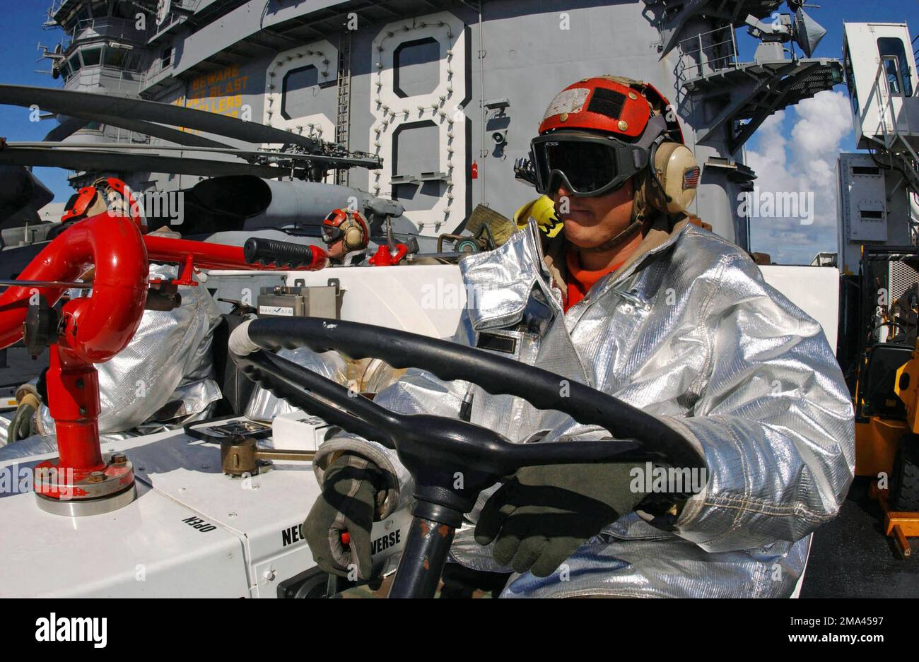 Uss nimtz cvn 68 hi-res stock photography and images - Alamy
