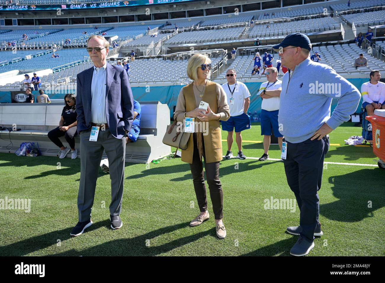 New York Giants president and CEO John Mara, left, Lynn Mara, center ...