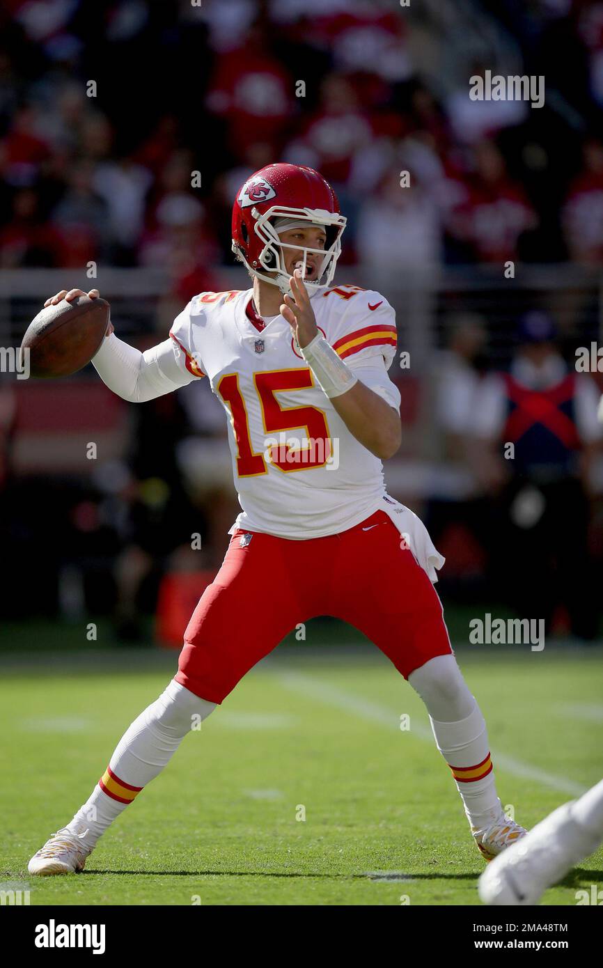 Kansas City Chiefs quarterback Patrick Mahomes (15) drops back to pass ...