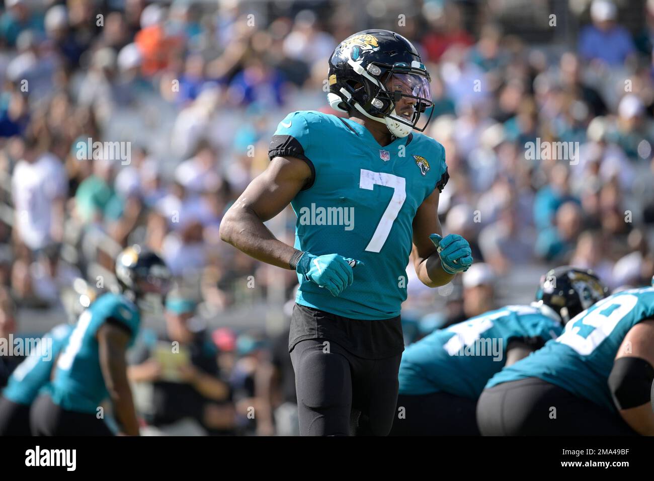 Jacksonville Jaguars wide receiver Zay Jones (7) sets up for a play ...