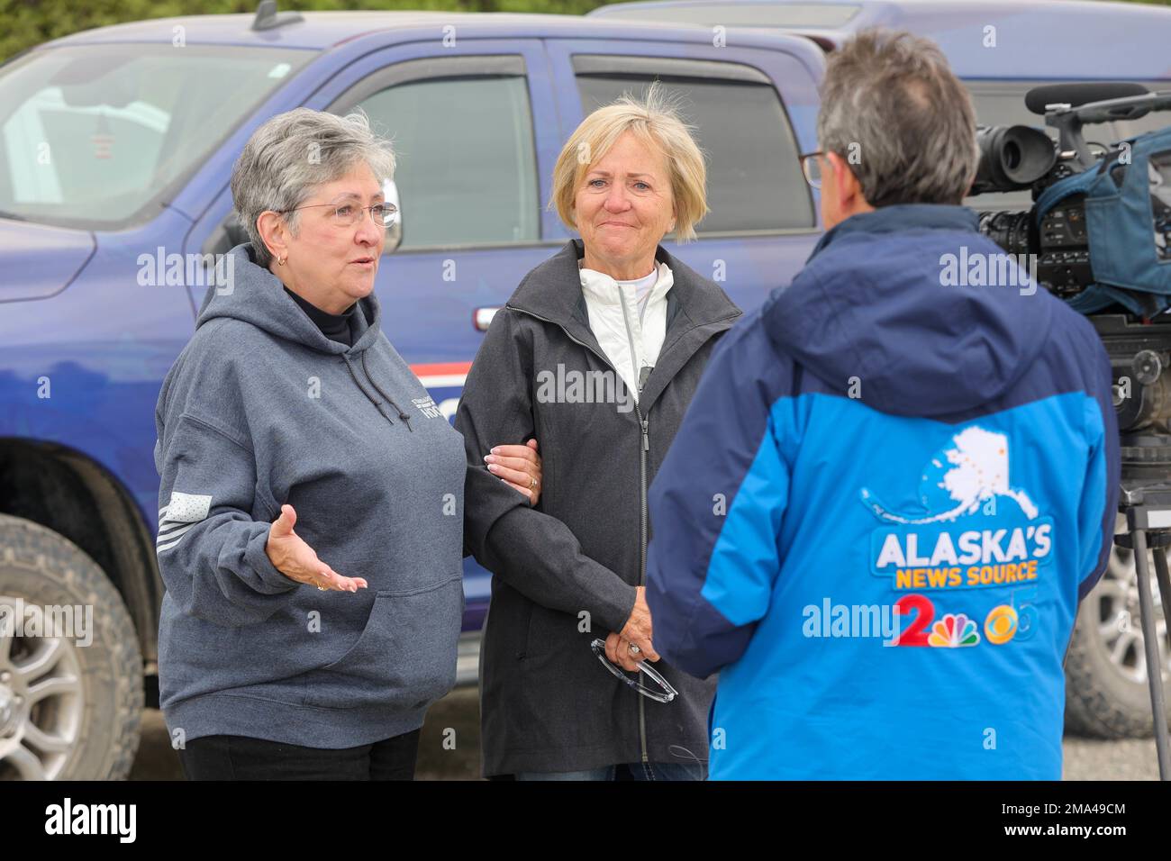 Mrs. Candy Martin (left), Gold Star Mother to 1st Lt. Thomas Martin and ...