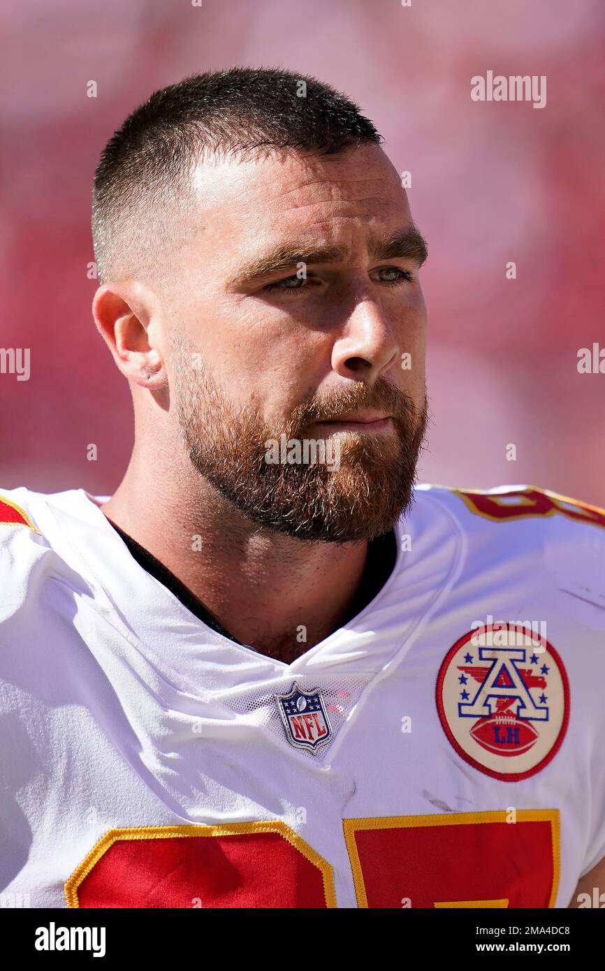 Kansas City Chiefs tight end Travis Kelce before an NFL football game ...