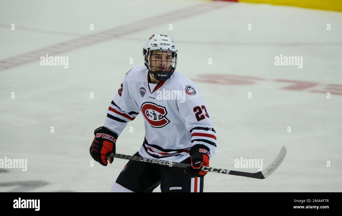 St. Cloud St defenseman Jack Peart plays during an NCAA hockey game ...