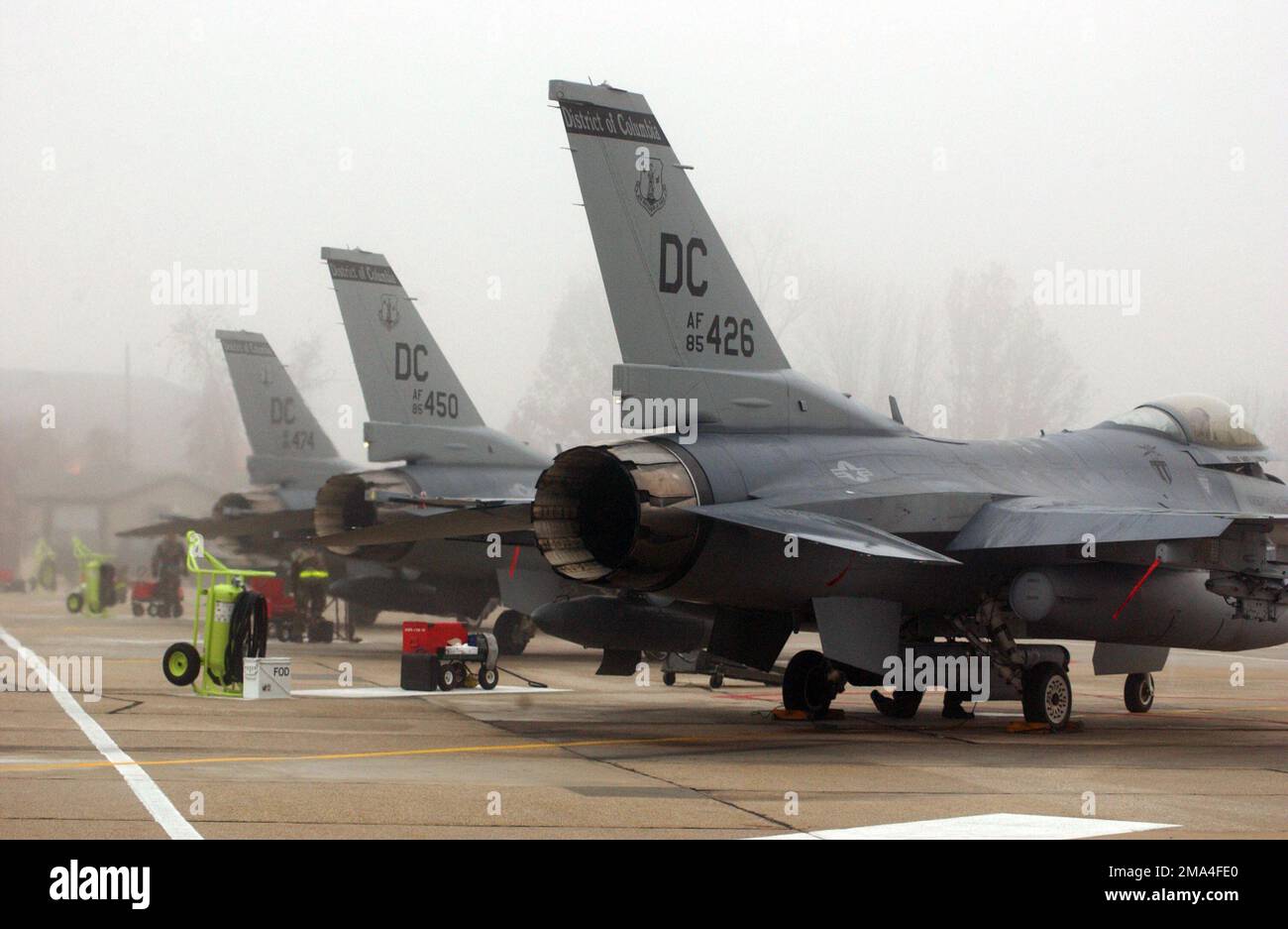 F 16 andrews air force base hi-res stock photography and images - Alamy