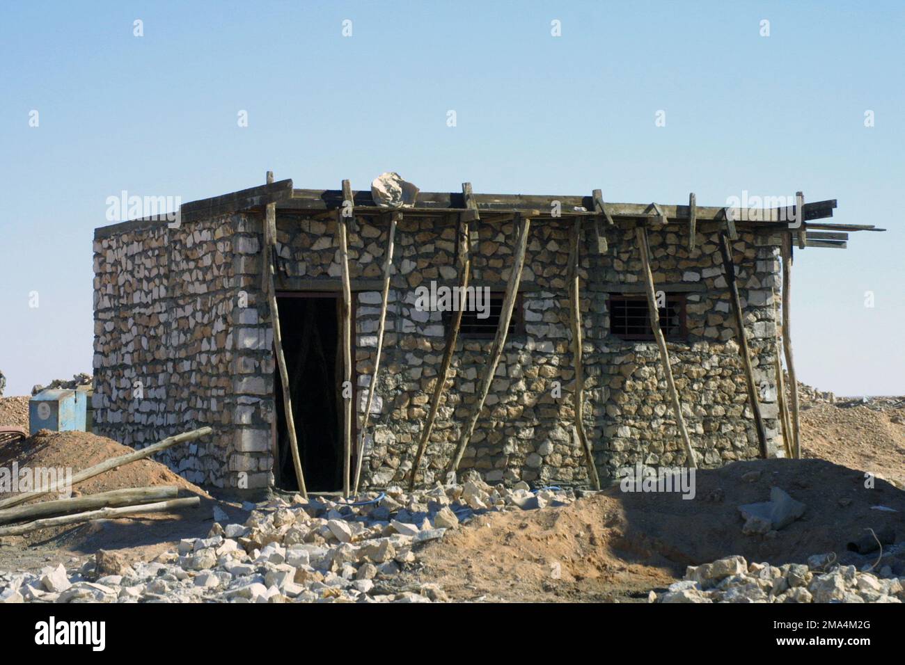 Iraqi syrian border fort hi-res stock photography and images - Alamy