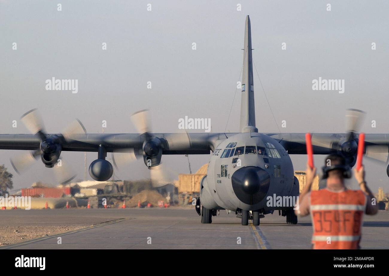 041204-F-2034C-064. Subject Operation/Series: IRAQI FREEDOM/ ENDURING ...