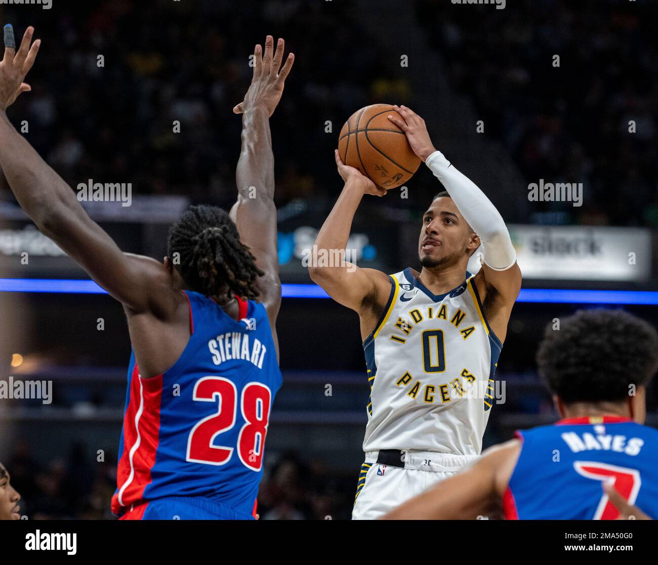 Indiana Pacers guard Tyrese Haliburton (0) shoots over the defense of ...