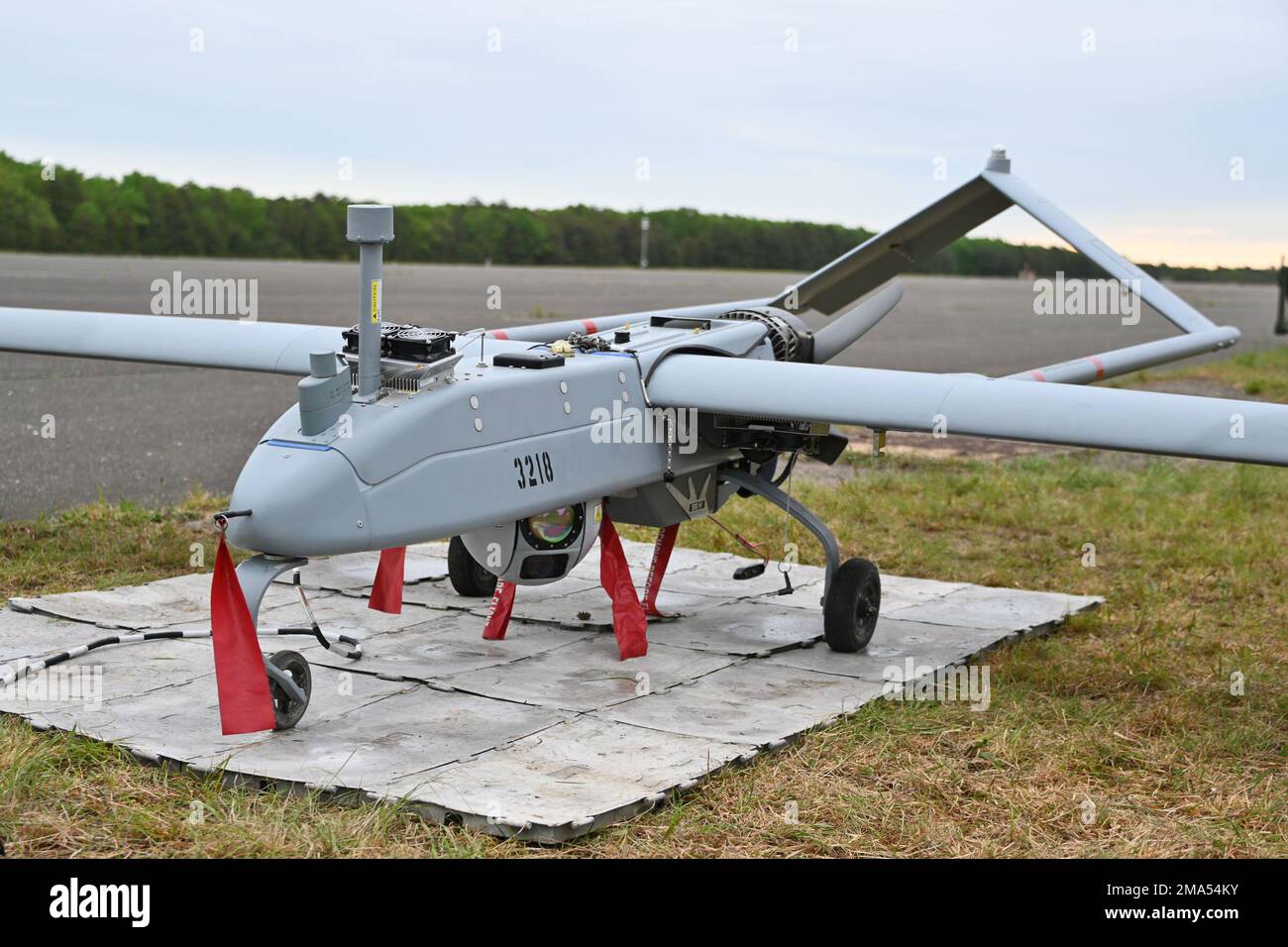 The soldiers of the 1st DET / 104th BEB (BRIGADE ENG BATTALLION) are ...