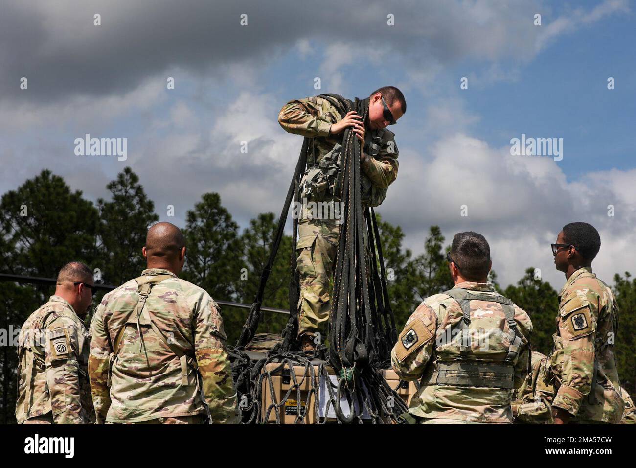 Soldiers assigned to Charlie Company, 50th Expeditionary Signal ...
