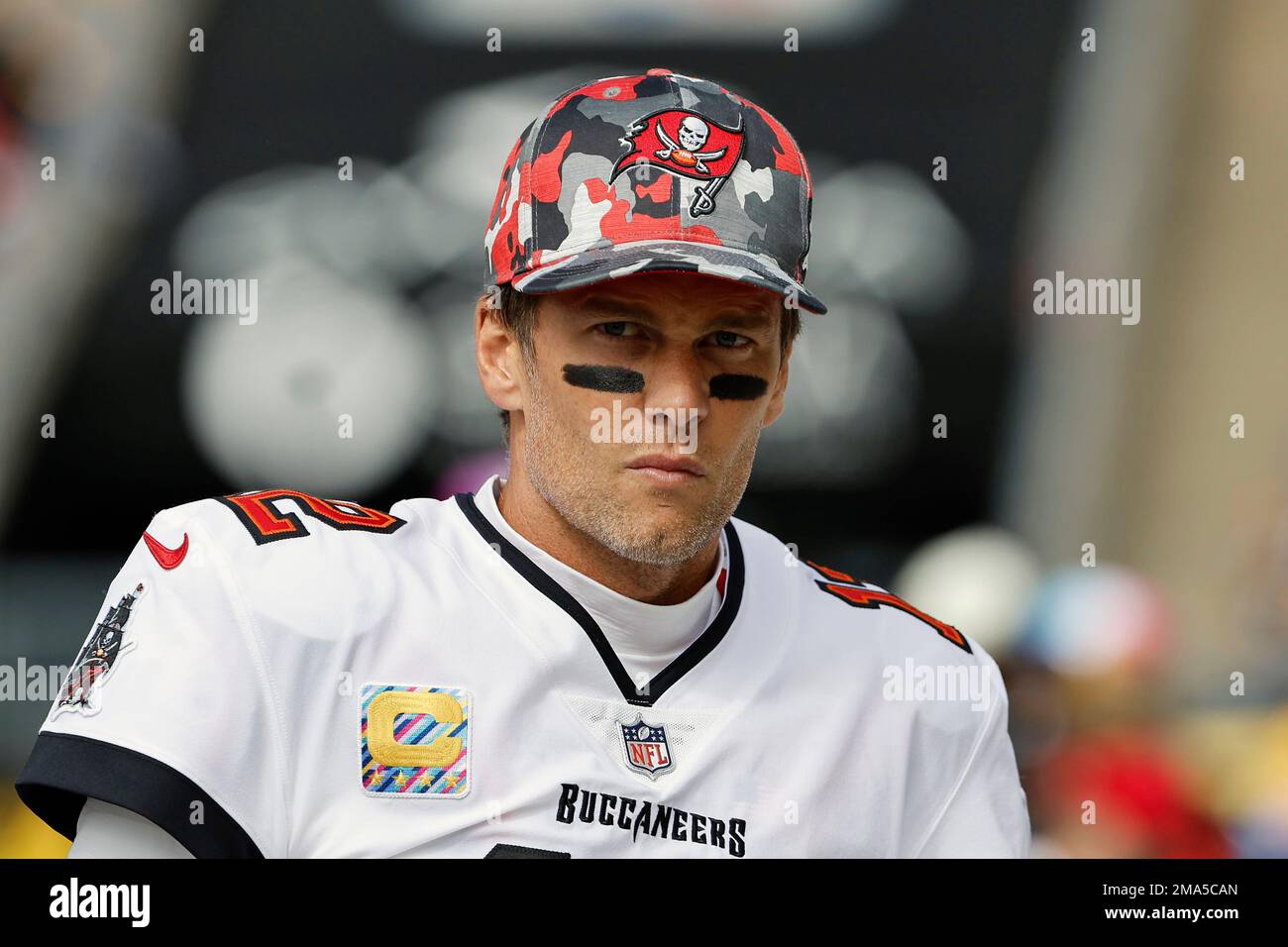 Tampa Bay Buccaneers quarterback Tom Brady at the bench during an NFL ...