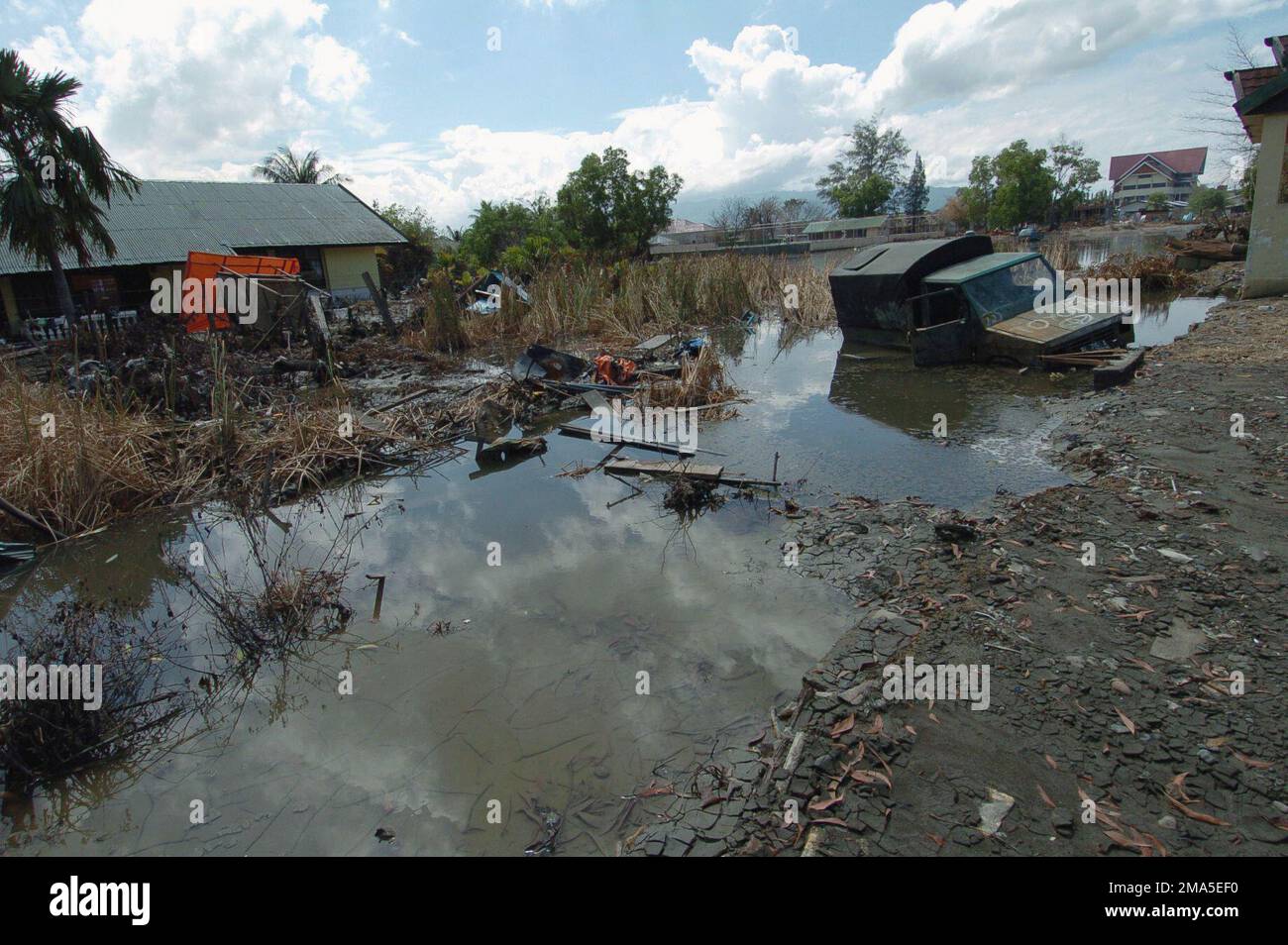 050109-N-9885M-034. Country: Indonesia (IDN) Scene Major Command Shown ...