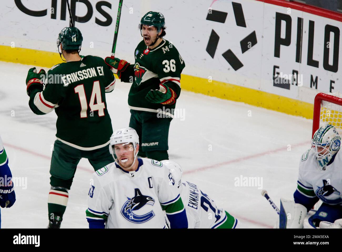 Minnesota Wild right wing Mats Zuccarello (36) celebrates his goal with ...