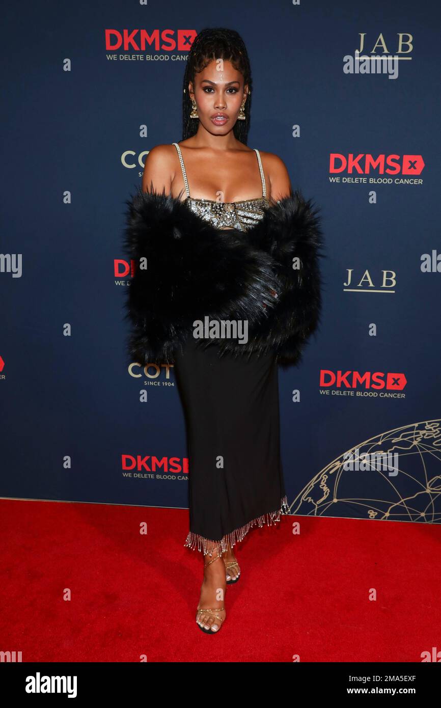 Actor Leyna Bloom attends the DKMS blood cancer research benefit gala ...