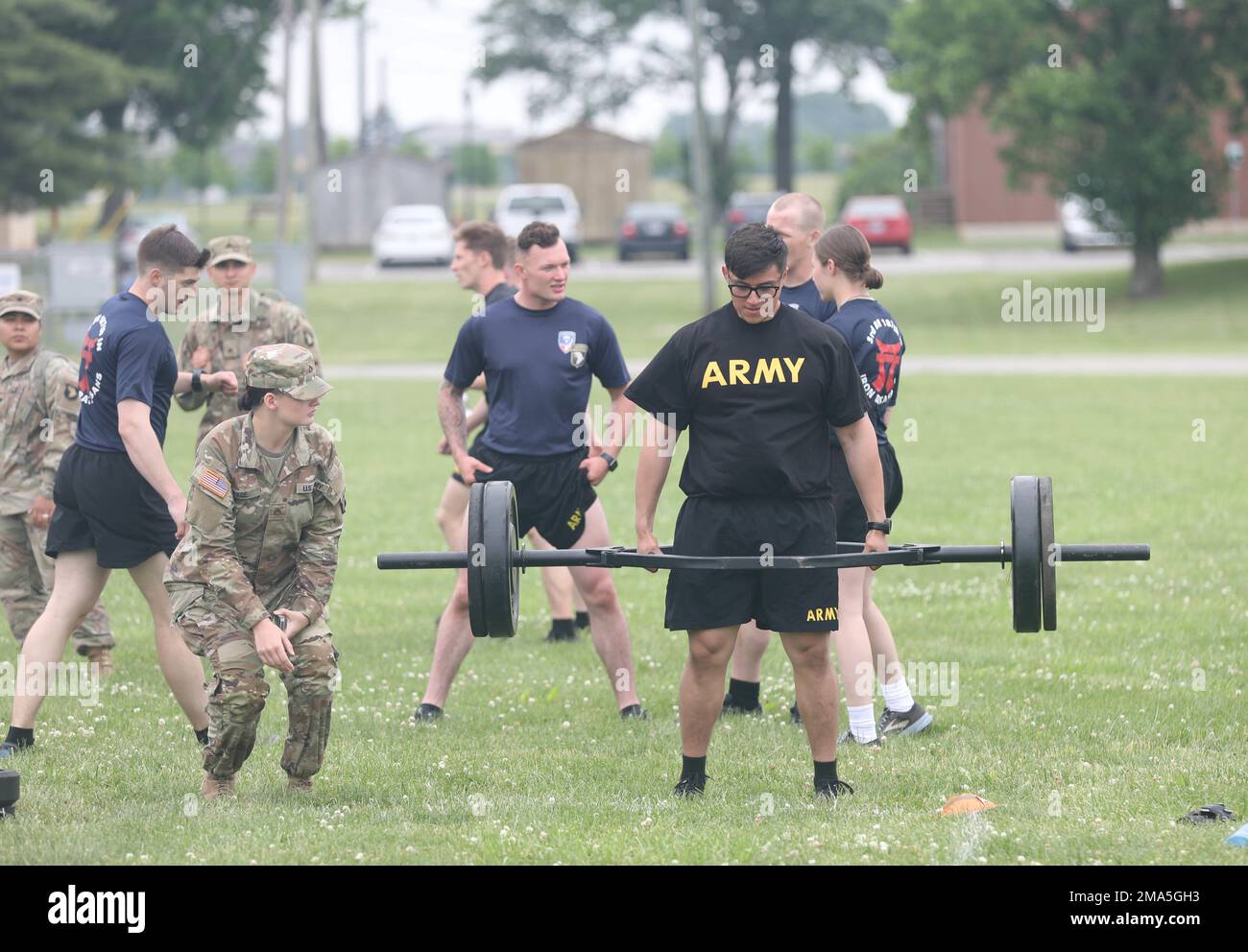Deadlift photos hi-res stock photography and images - Alamy