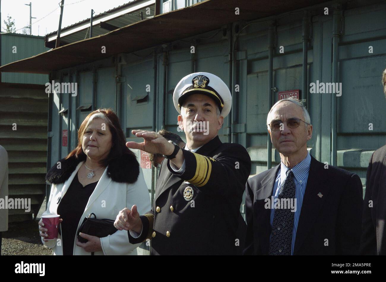 050205-N-7676W-657. Base: USS Sea Fighter (FSF 1 Stock Photo - Alamy