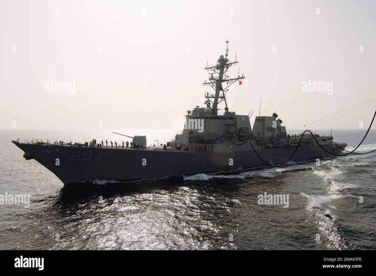 Uss mustin hi-res stock photography and images - Alamy