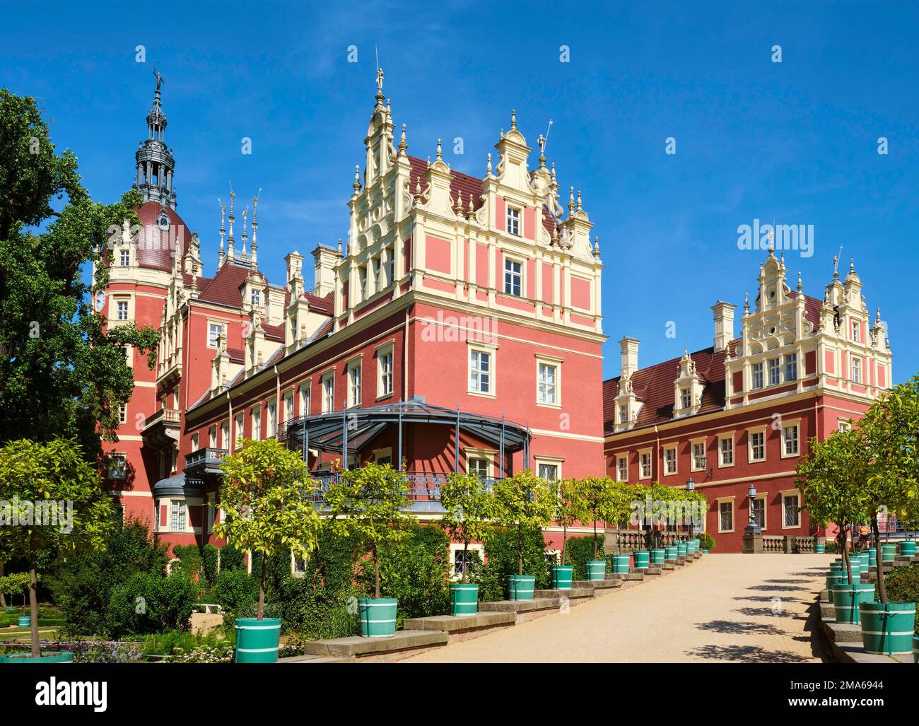 New Palace, Muskau Park, Prince Pueckler Park, UNESCO World Heritage ...