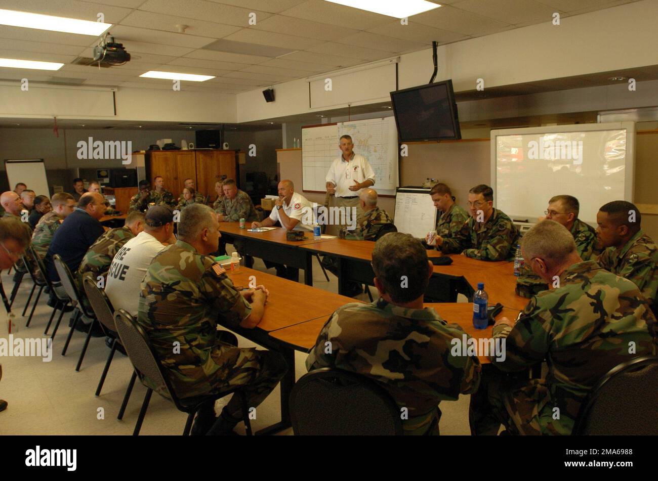 Usar red hi-res stock photography and images - Alamy