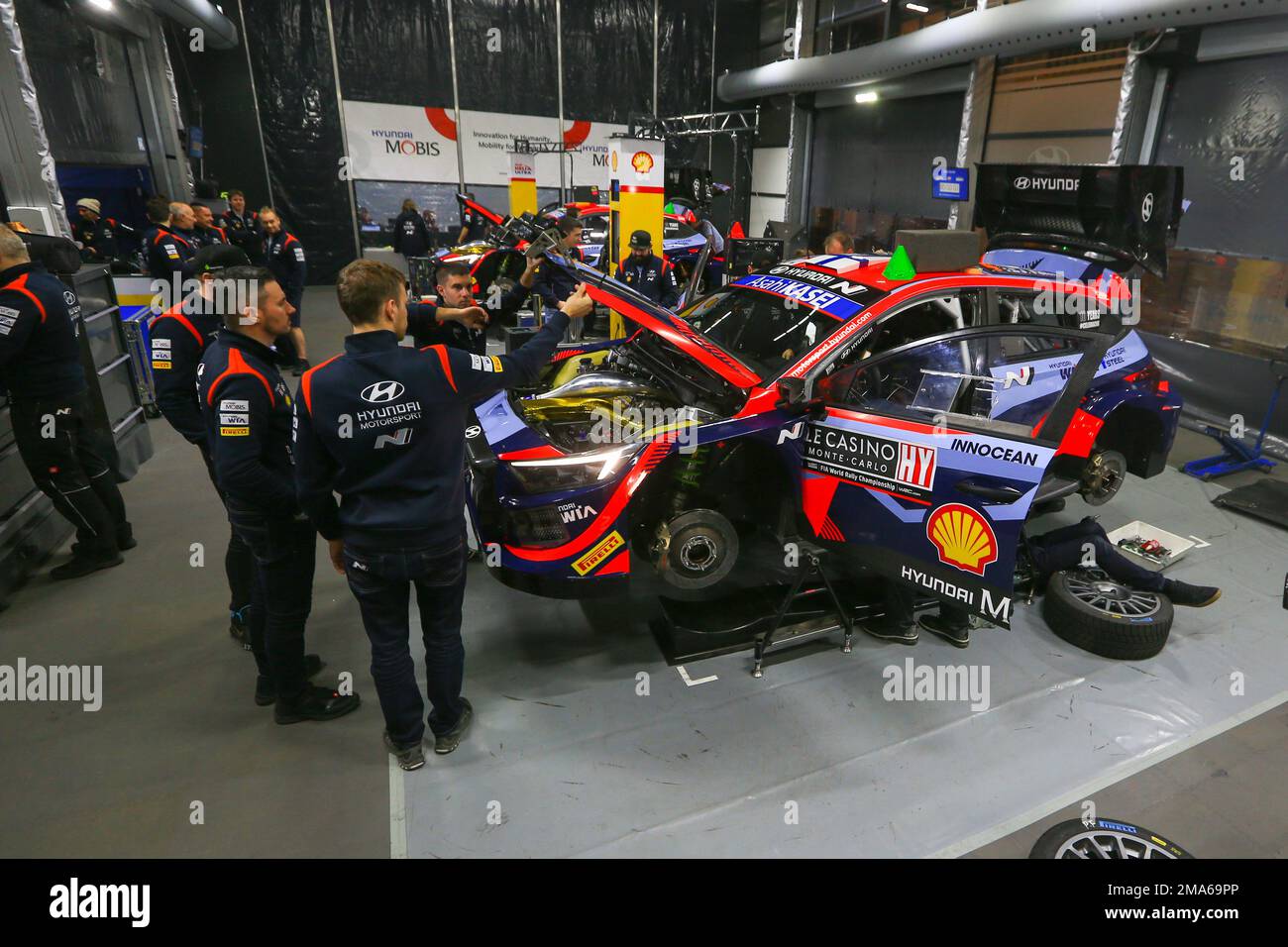 04 LAPPI Esapekka (FIN), FERM Janne (FIN),HYUNDAI i20 N Rally 1 HYBRID,HYUNDAI, Service Park ...