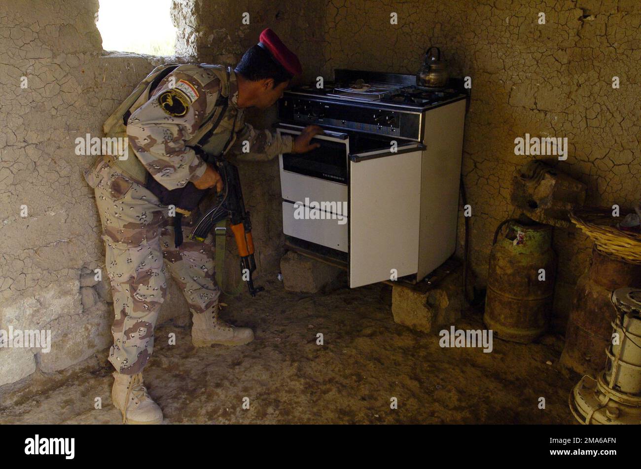 050628-A-1566H-018. Subject Operation/Series: IRAQI FREEDOM State ...