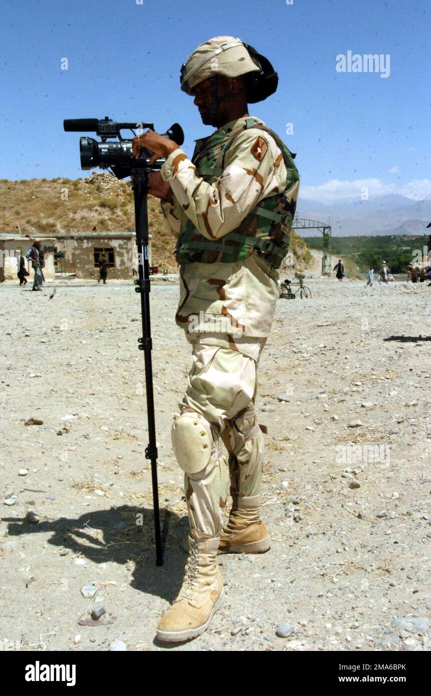 050704-A-9039F-009. Subject Operation/Series: ENDURING FREEDOM Base ...
