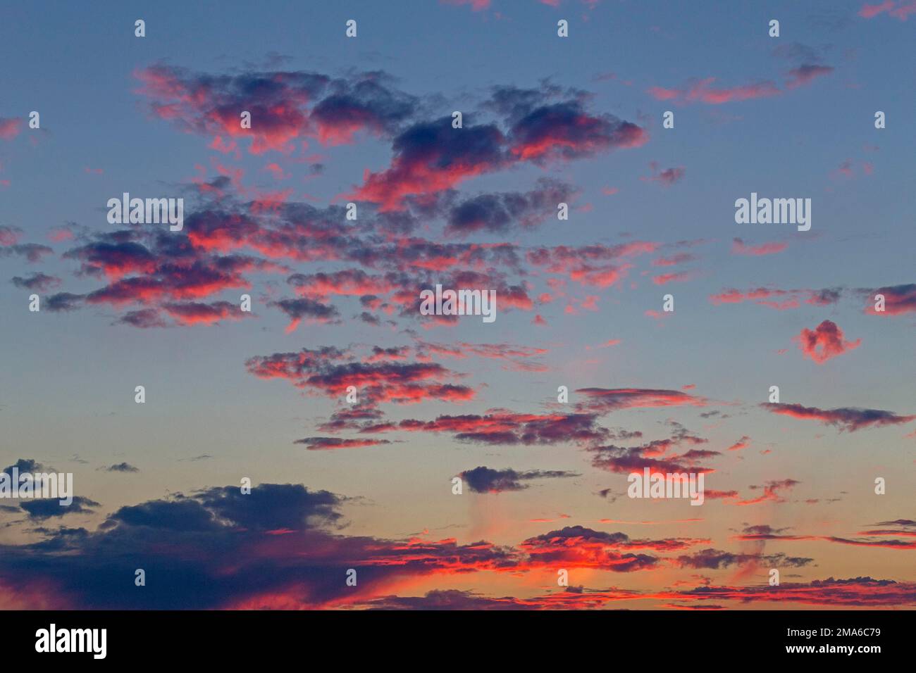setting sun, Steinbeck, Kluetz, Mecklenburg-Western Pomerania, Germany ...