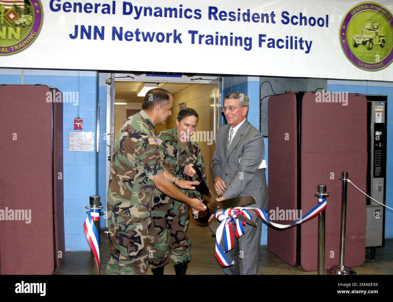 050714-A-1409B-004. [Complete] Scene Caption: US Army (USA) Lieutenant ...