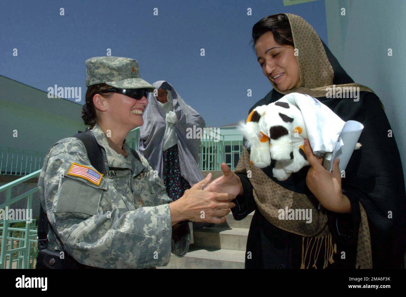 050718-A-9039F-006. Subject Operation/Series: GLORY LIGHT Base: Sadr Al ...