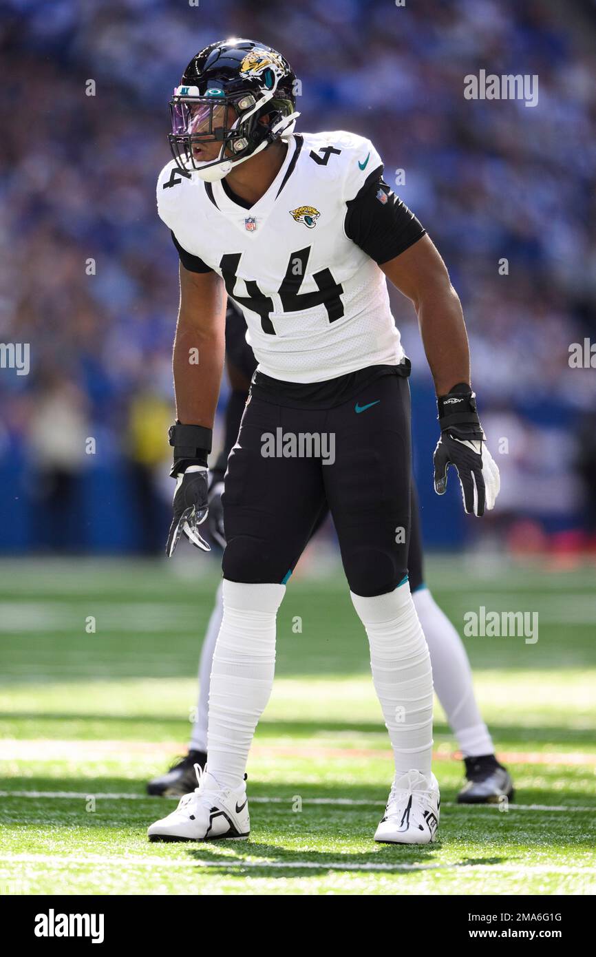 Jacksonville Jaguars outside linebacker Travon Walker (44) lines up on ...