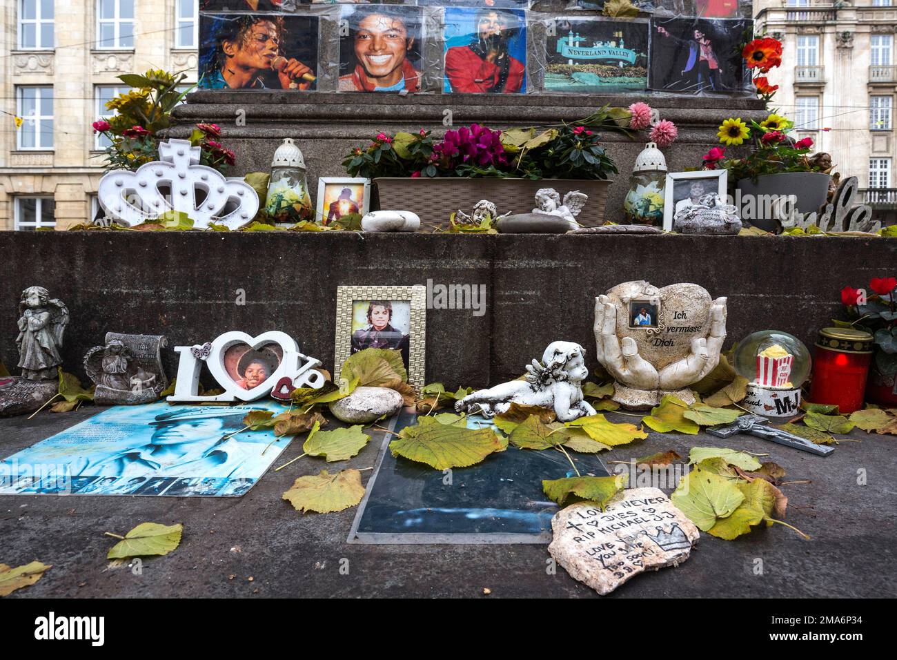 Memorial of Michael Jackson at the monument of Orlando di Lasso ...