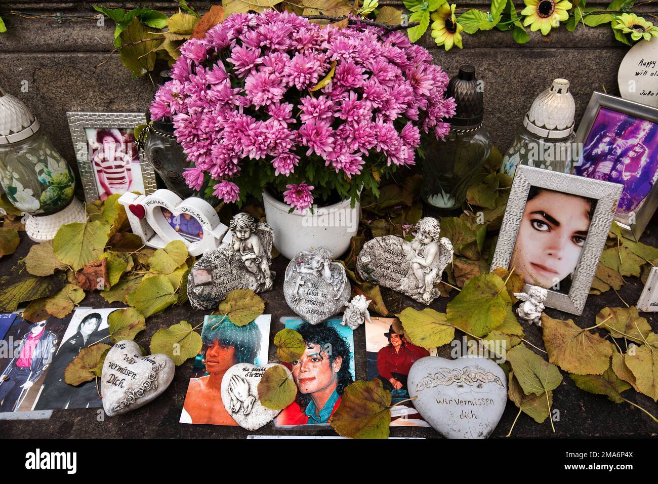Memorial of Michael Jackson at the monument of Orlando di Lasso ...