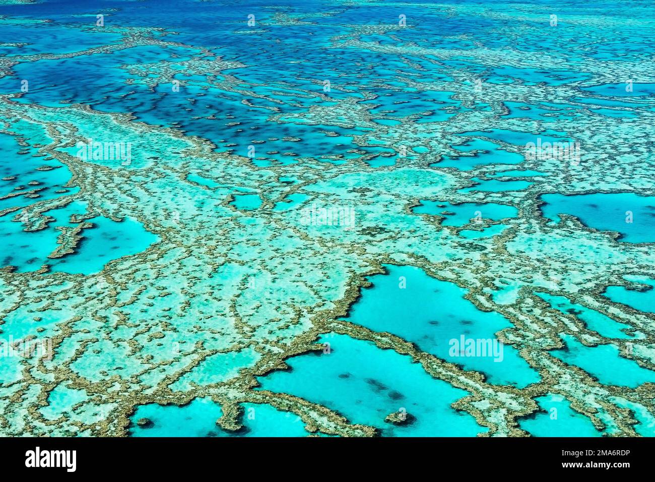 Aerial view, reefs and atolls of the Great Barrier Reef, Queensland ...