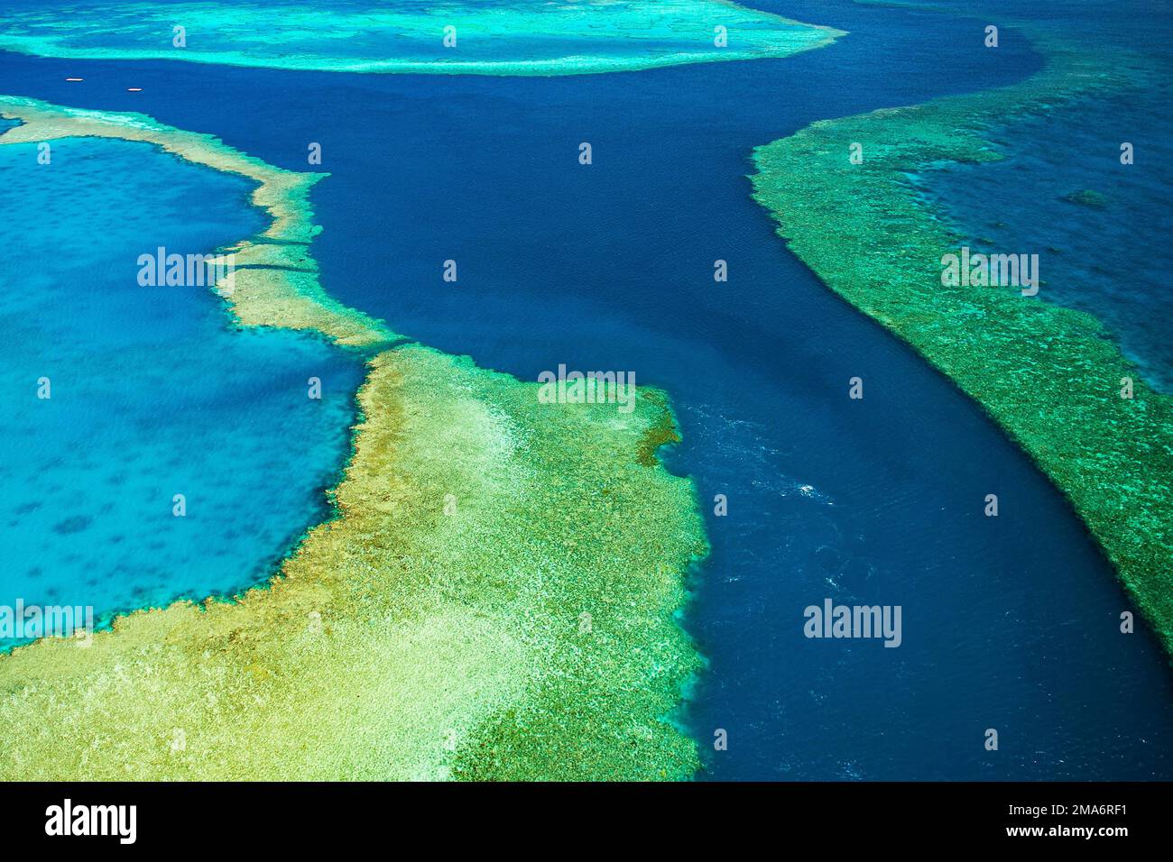 Aerial view, reefs and atolls of the Great Barrier Reef, Queensland ...