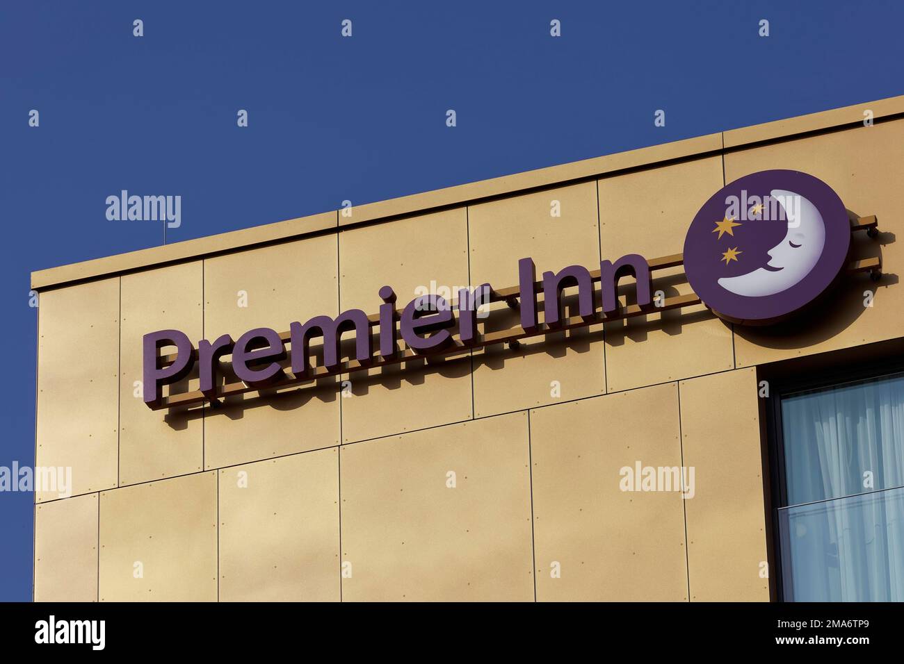 Premier inn logo hi-res stock photography and images - Alamy