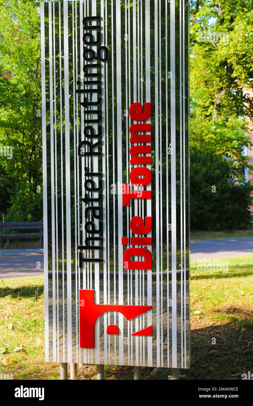 Theatre Reutlingen Die Tonne, signpost, signpost, logo of the Tonne ...