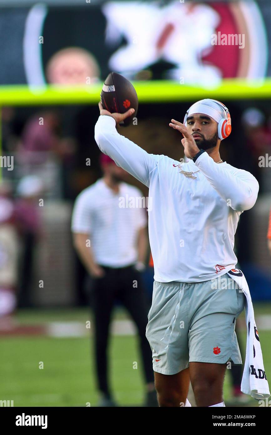 Clemson quarterback DJ Uiagalelei (5) warms up before the start of an ...
